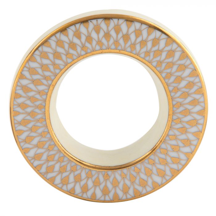 Gold "O" – Cole and Co.